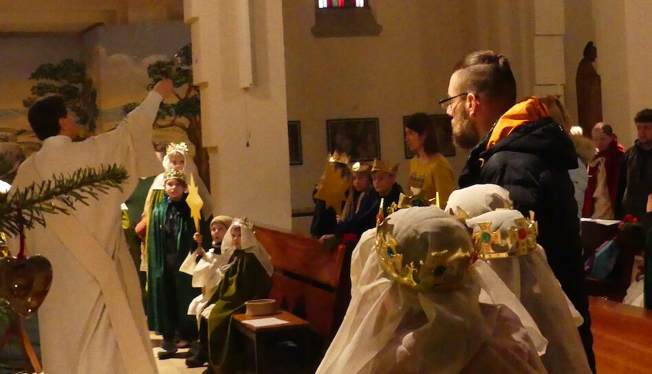 Sternsinger unterwegs - LOHBERG Mittendrin