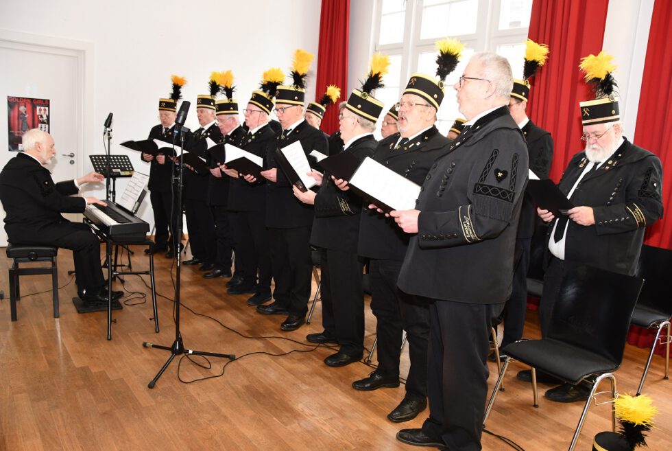 Jahreshauptversammlung und Jubilarehrung bei den Bergleuten - LOHBERG ...